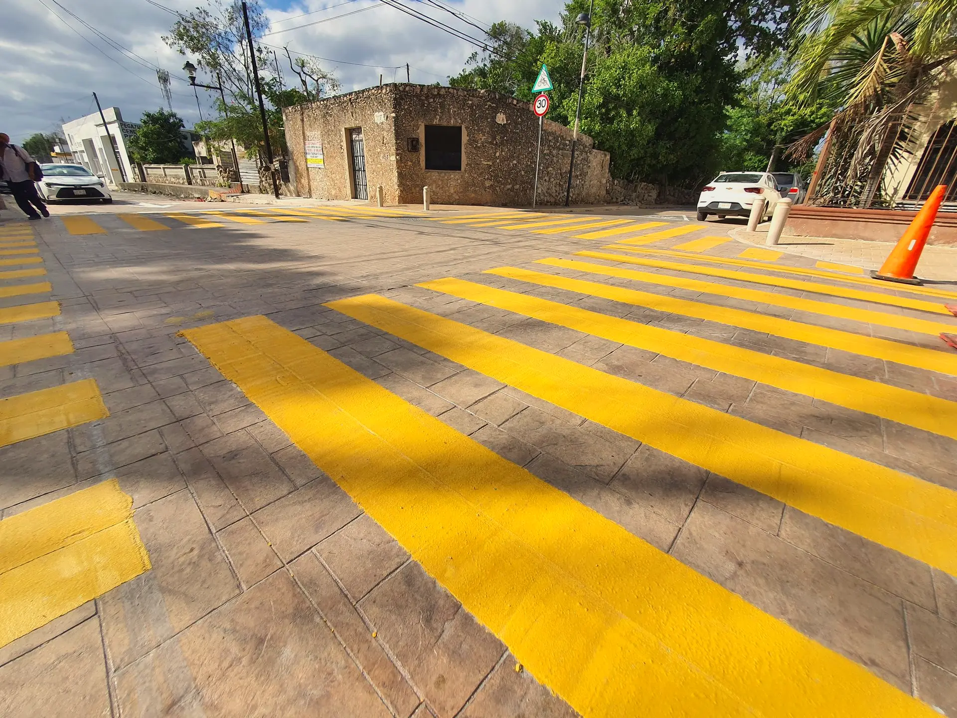 Pintura Termoplástica para Carretera | Alta Durabilidad Vial